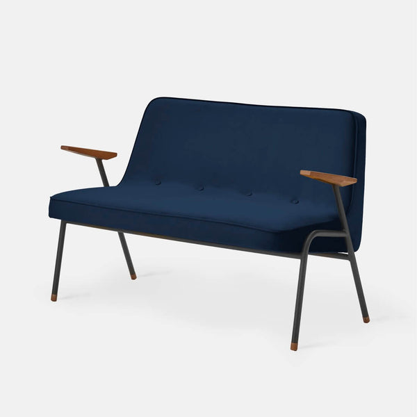 Sofá 366 Metal Series en Velvet | 366 Concept